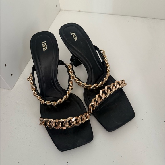 Zara | Shoes | Zara Black Heels With Gold Chain Accent | Poshmark
